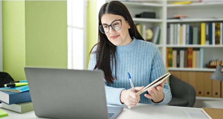 ¿En qué universidades por internet puedo estudiar?